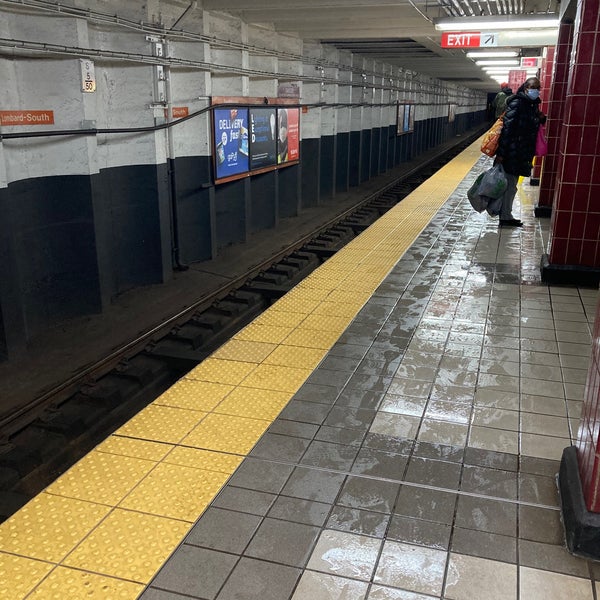 SEPTA: Lombard–South Station (BSL) - Metro Station in Philadelphia