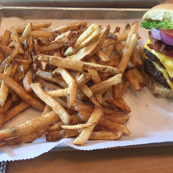 Fat Cow Burgers and Salads - Baton Rouge, LA