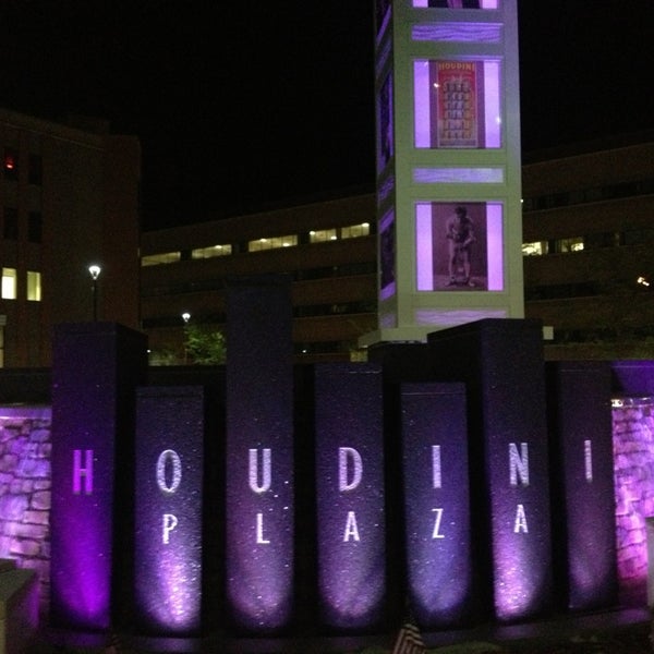 Houdini Plaza - Appleton, WI