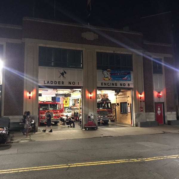 Boston Fire Station Engine 8 & Ladder 1 - North End - 96 visitors