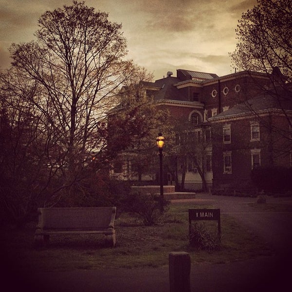 George School - 1690 Newtown Langhorne Rd