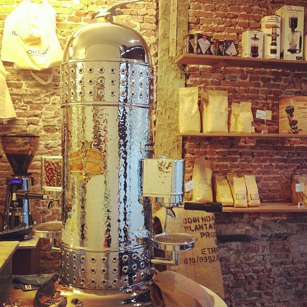 Caffè Il Momento - Café in Amsterdam