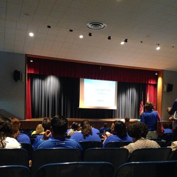 Fuller Middle School - 31 Flagg Dr