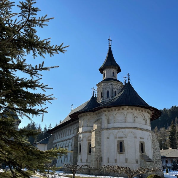 Mănăstirea Putna - DN47A