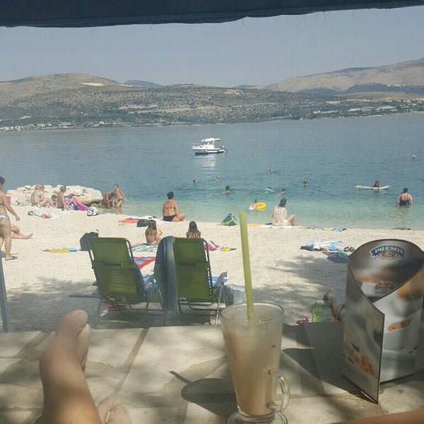 beach bar Sveti kriz - Ciovo,Mastrinka