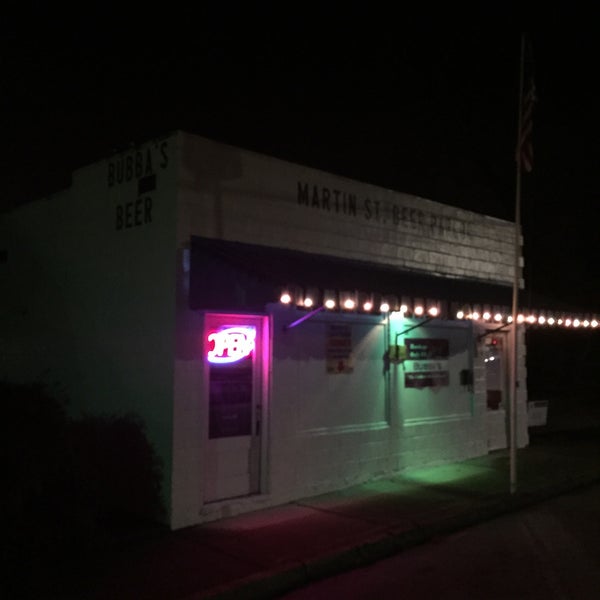 Bubba's Martin Street Beer Parlor - 1 tip