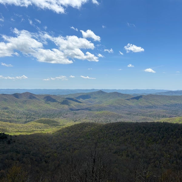 Pisgah Inn - Blue Ridge Parkway Milepost 408.6