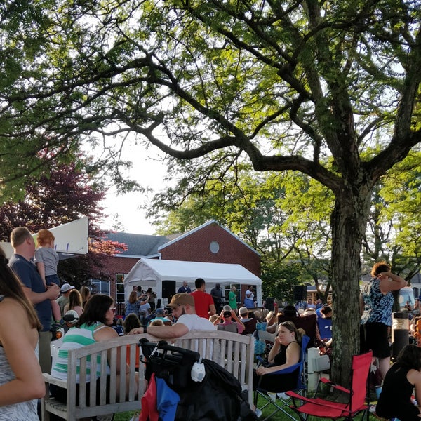 Grandview Heights Public Library - 1685 W 1st Ave