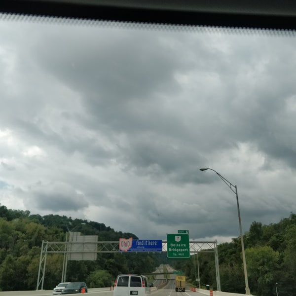 Photos at Ohio/West Virginia State Line - Border Crossing in Wheeling