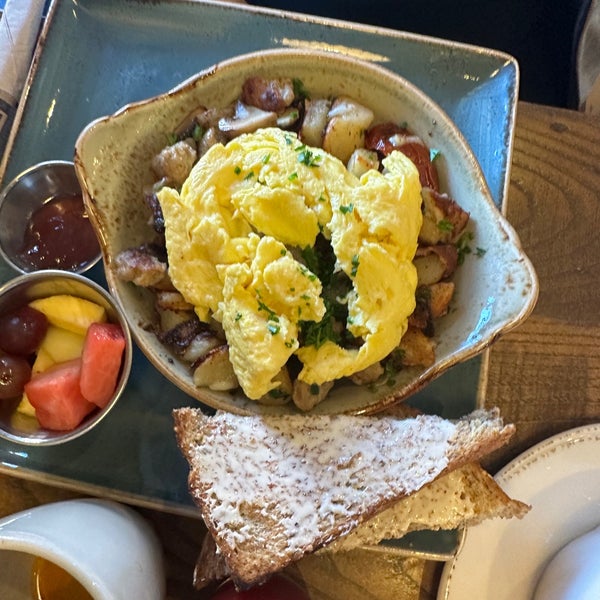 First Watch - Breakfast Spot