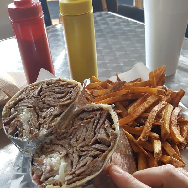 Gus's Gyros - Greek Restaurant
