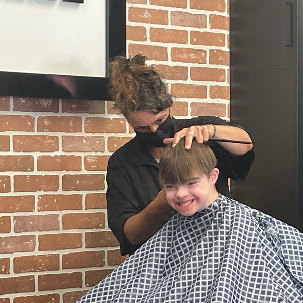 Ali's Barber Shop - Hair Salon