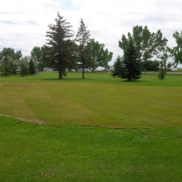 Bassano golf course - 1 tip from 5 visitors