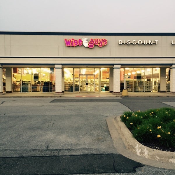 Wiseguys Liquors - 9 tips