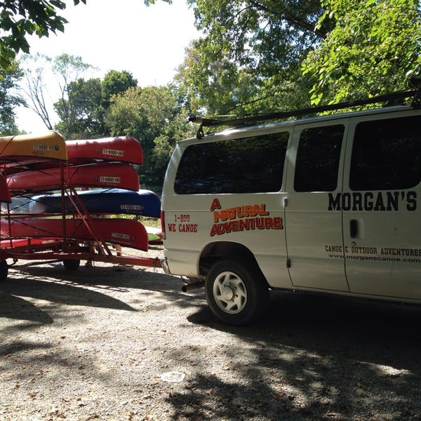 Morgans Canoe - Lake in Turtlecreek
