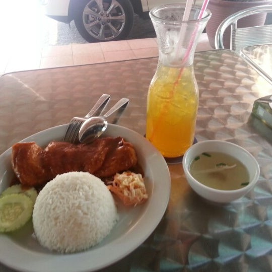 Photos at Muar Street Kopitiam - Desa Sri Hartamas - 23 tips from 511 ...