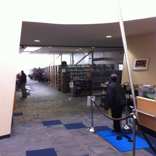 Atlanta-Fulton Public Library - Buckhead Branch - Buckhead Village - 5 tips