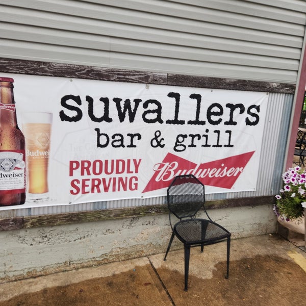 SuWallers Bar And Grill - 2101 N Warson Rd