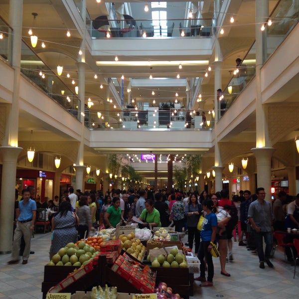 Rockwell Center Mall