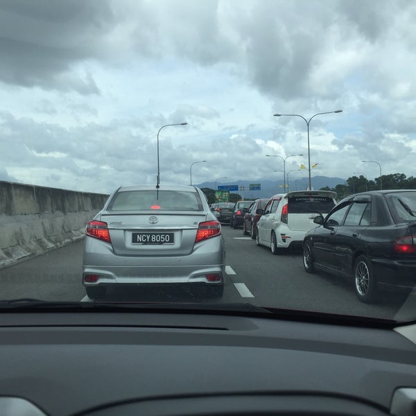 Traffic Light Taman Bidara - Intersection in Seremban