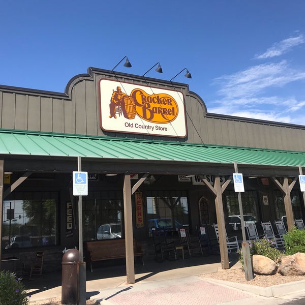 Cracker Barrel Old Country Store - 39 tips