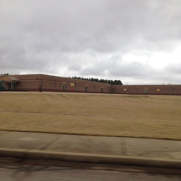 Rivercrest Elementary School - Rivercrest - 4 tips from 68 visitors