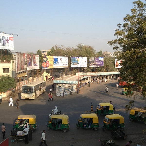 Paldi - Neighborhood