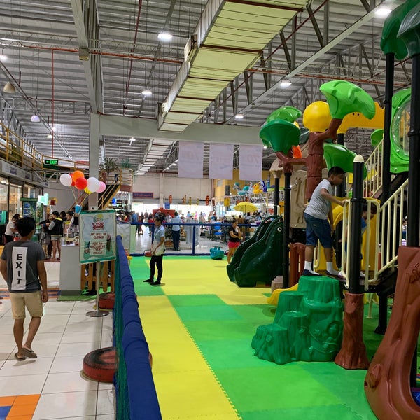 Hypermart (Lee Plaza) - 11 tips from 351 visitors