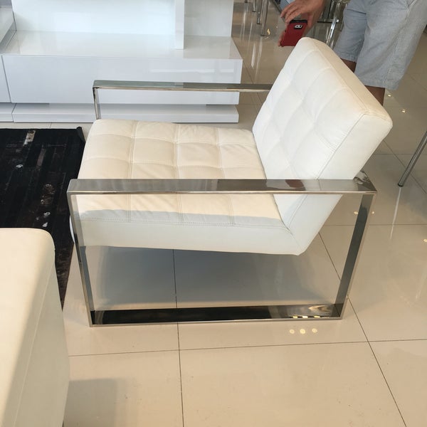 Modani Furniture Miami - Wynwood-Edgewater - 2898 Biscayne Blvd