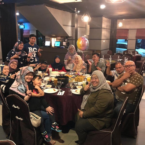 Photos at GK Restaurant, Kg Sungai Hanching - 1 tip from 40 visitors