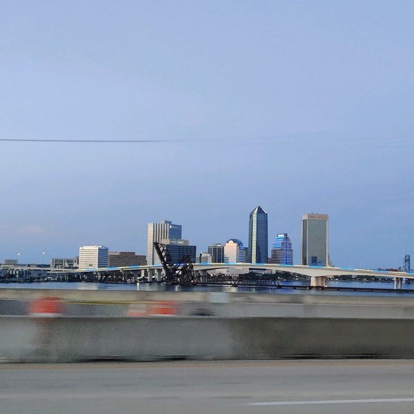 Fuller Warren Bridge - 9 tips from 2044 visitors