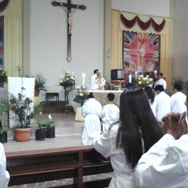 Gereja Katolik Maria Ratu Damai - Church in Tomohon