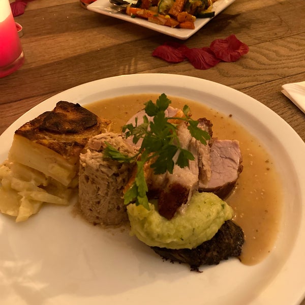 The Bear Inn and Hotel - Pub in Belper