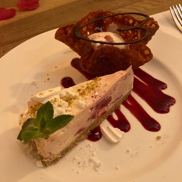 The Bear Inn and Hotel - Pub in Belper