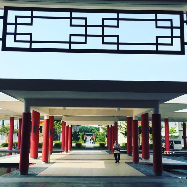 Grand Hall Block M, UTAR. - College Academic Building