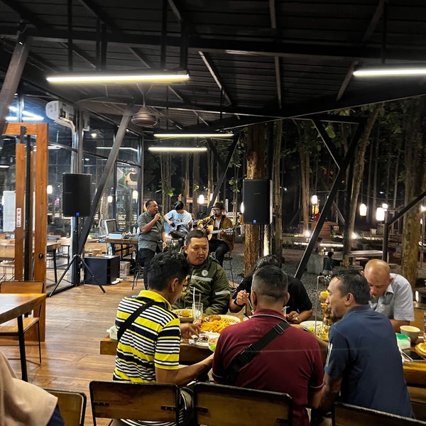Hutan Jati Cafe & Gelato - 1 tip