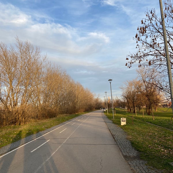 Savski kej | Šetalište Lazaro Kardenasa - Novi Beograd - 38 tips from ...