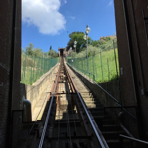 Funicolare di Certaldo - Piazza Giovanni Boccaccio