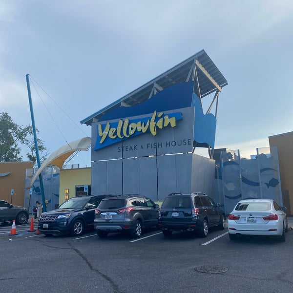 Yellowfin Steak & Fish House - Seafood Restaurant in Edgewater