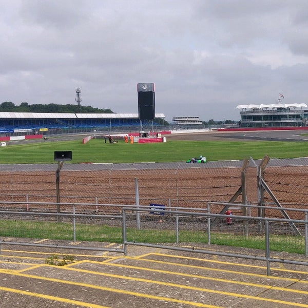 Photos at Luffield Grandstand - 8 tips