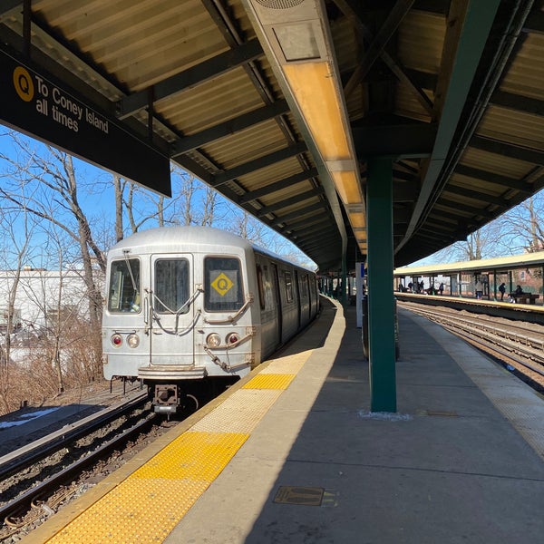 Photos at MTA Subway - Sheepshead Bay (B/Q) - Metro Station in ...