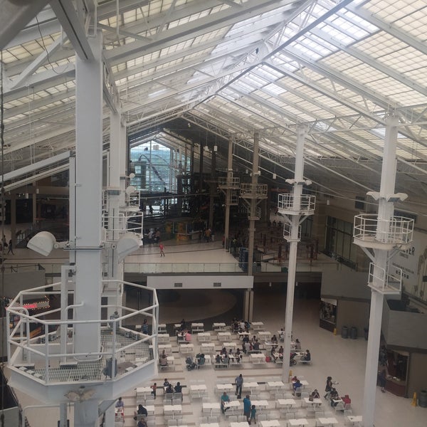 Palisades Center Ferris Wheel