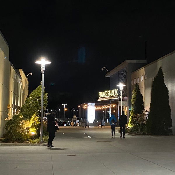 Photos at Cross County Shopping Center - Southeast Yonkers - 72 tips