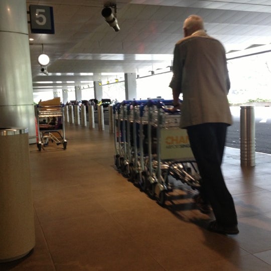 Terminal 2 Arrival Hall