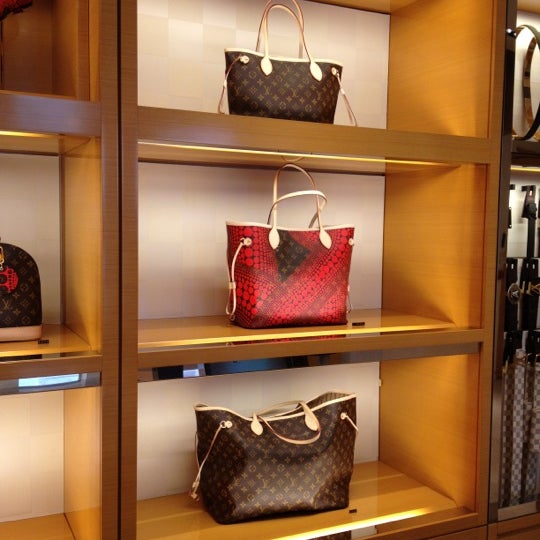 Louis Vuitton - Boutique in Brussels