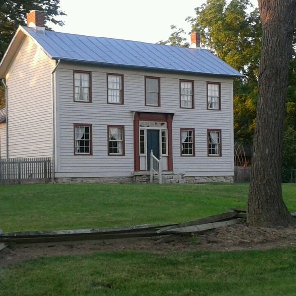 Historic McKinnis House & Farmpark - Findlay, OH