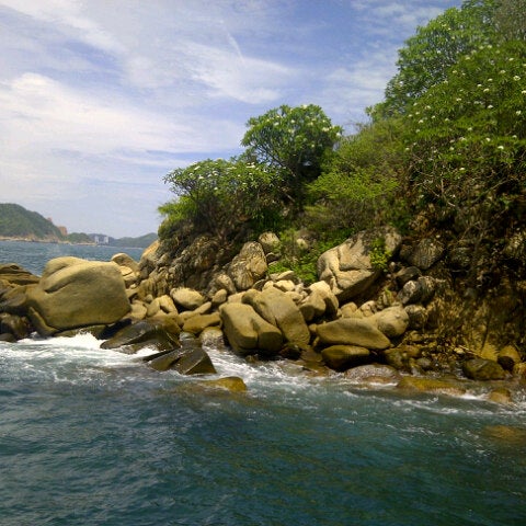 Isla de la Roqueta - Island in Acapulco