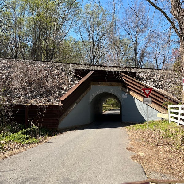 Bunny Man Bridge - Scenic Lookout in Fairfax Station