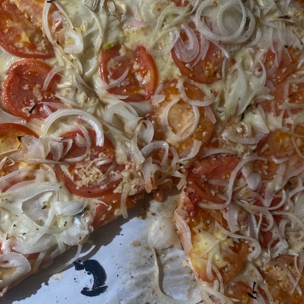 Bocce Club Pizza - Pizzeria in Amherst