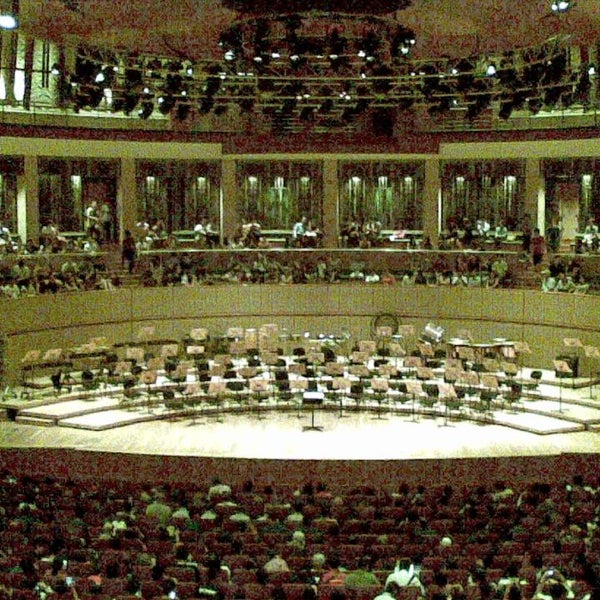 Esplanade Concert Hall - Downtown Core - Esplanade Theatres On The Bay